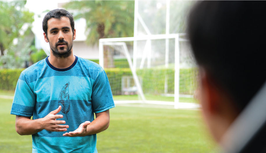 David Rochela: Professional Footballer Visits RIS! - RIS Ruamrudee ...